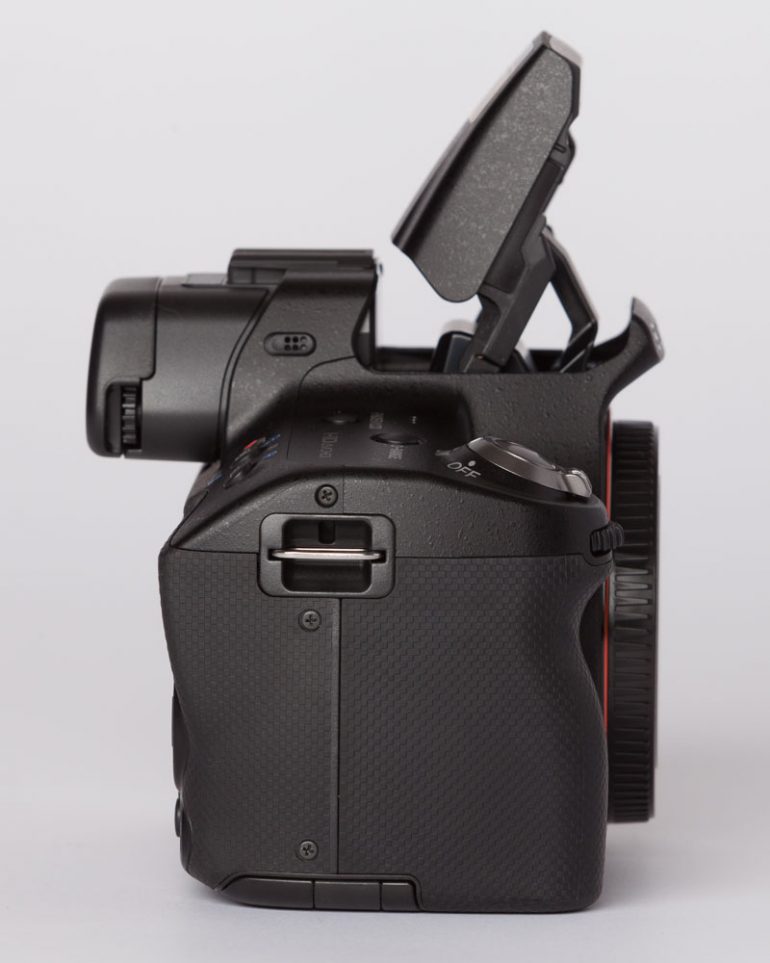 sony Alpha 35 – Flash Up – SonyAlphaLab