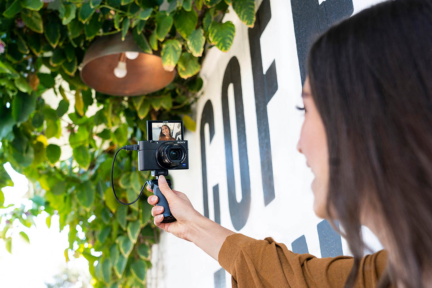 Sony Launches RX100 III Video Creator Kit – SonyAlphaLab Sony Launches RX100 III Video Creator Kit – SonyAlphaLab